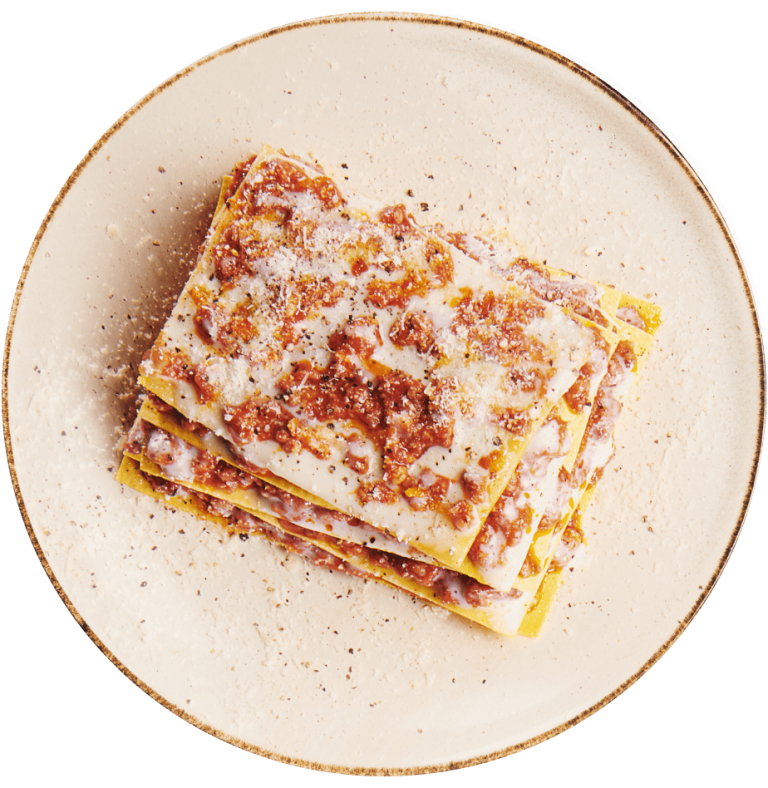 Fiocchetti with Gorgonzola cheese in butter and thyme with pear ...